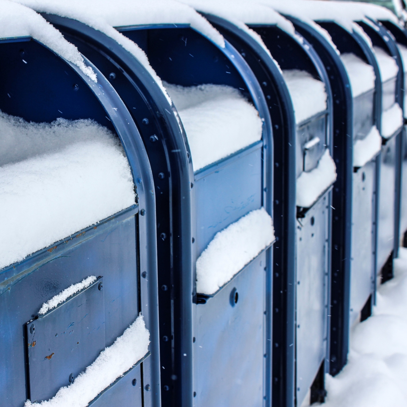 3 Ways to Cut USPS Losses: Chop People, Offices and Delivery Days - 24/ ...