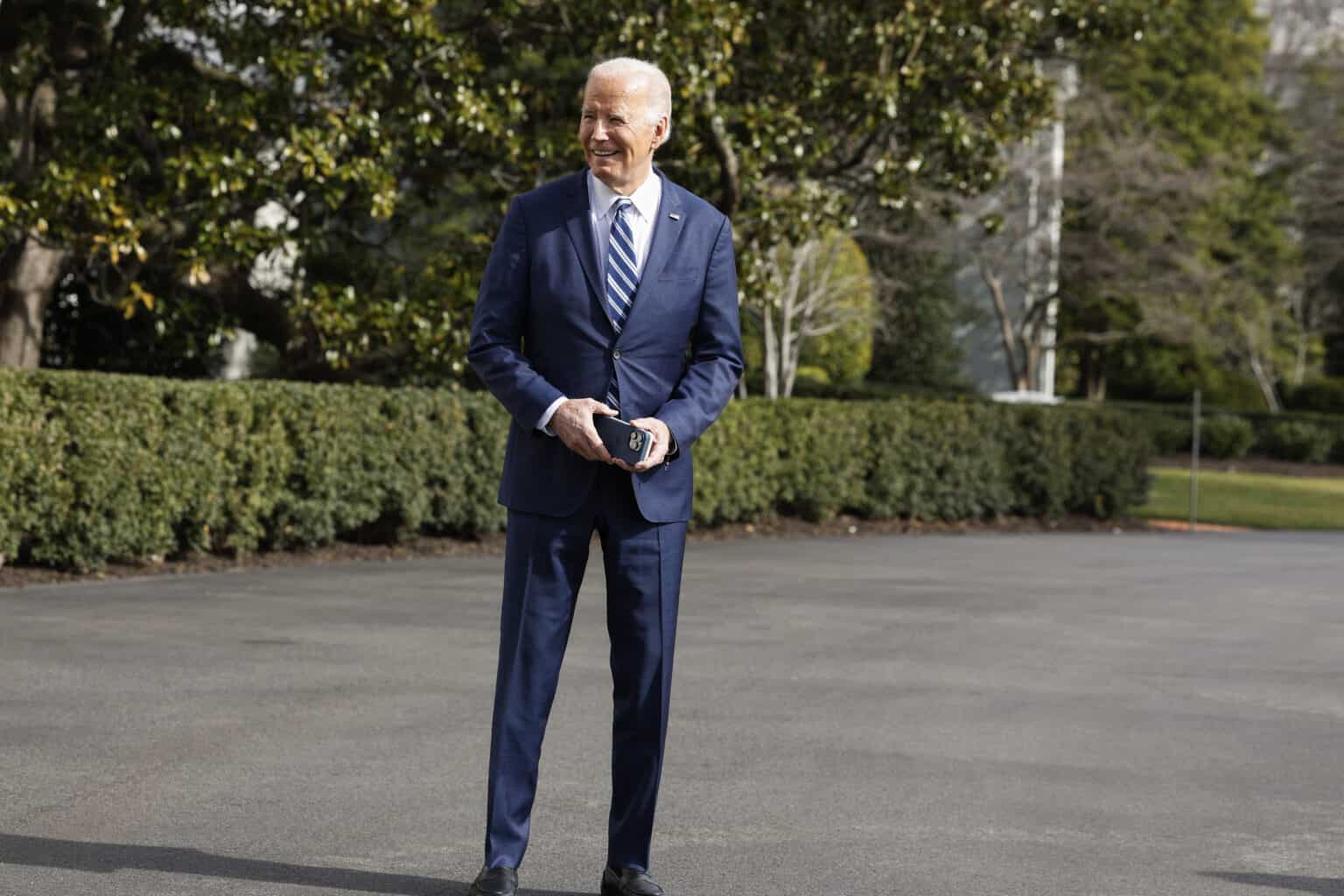 Joe Biden's Height: How He Ranks Among the Tallest Presidents - 24/7 ...