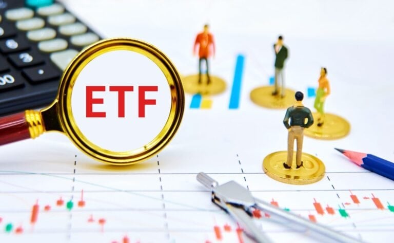 How a $500,000 Position in Senior Loan ETFs Quietly Pays $35,000 a Year ...