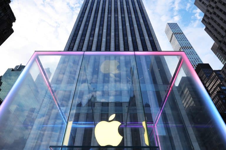 Evercore ISI Hikes Apple Price Target to $365: Bull Case Now $500 on ...